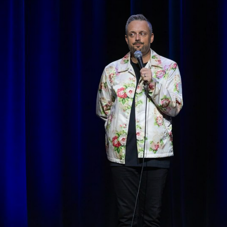 "Nate Bargatze: From Applebee's to Comedy Fame - Family, Career, and ...